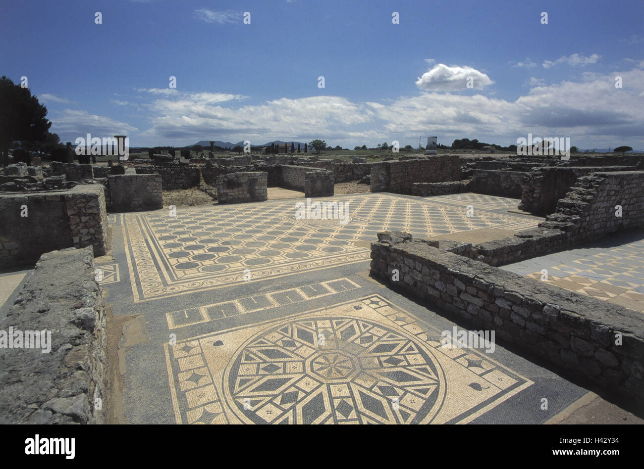 Roman house ampurias hi-res stock photography and images - Alamy