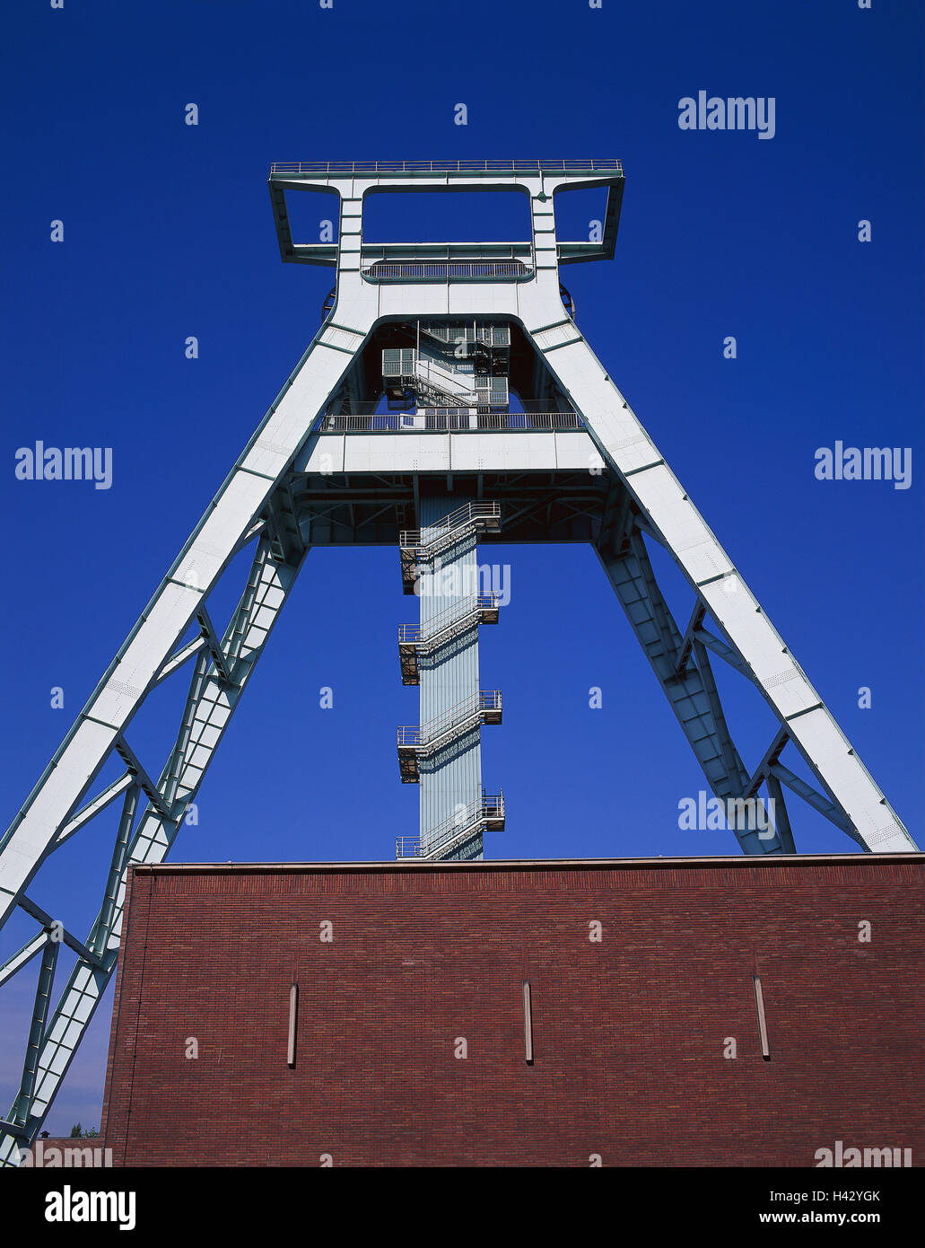Germany, North Rhine-Westphalia, Bochum, mining museum, hoist frame ...