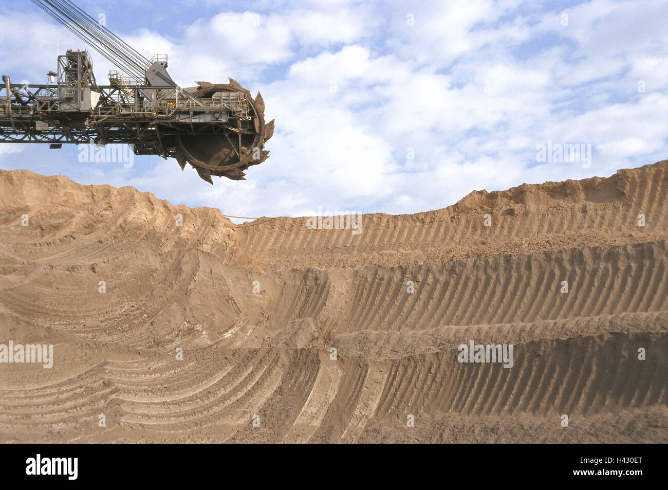 Brown coal opencast mining, bucket wheel excavator, detail, mine, brown ...