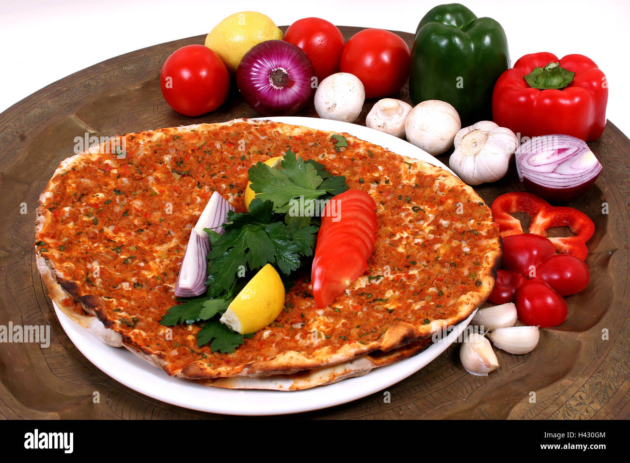 How to make lahmacun hi-res stock photography and images - Alamy
