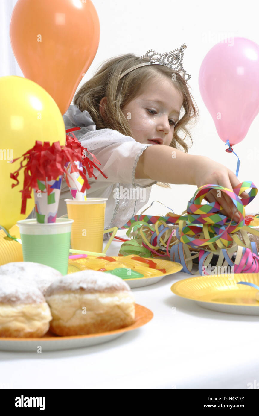 Fasching party, cardboard plates, cups, Balloons, girls, disguise ...