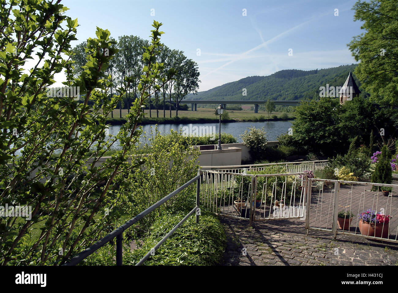 Germany, Rhineland-Palatinate, Saar castle, Old Town angle, river Saar ...