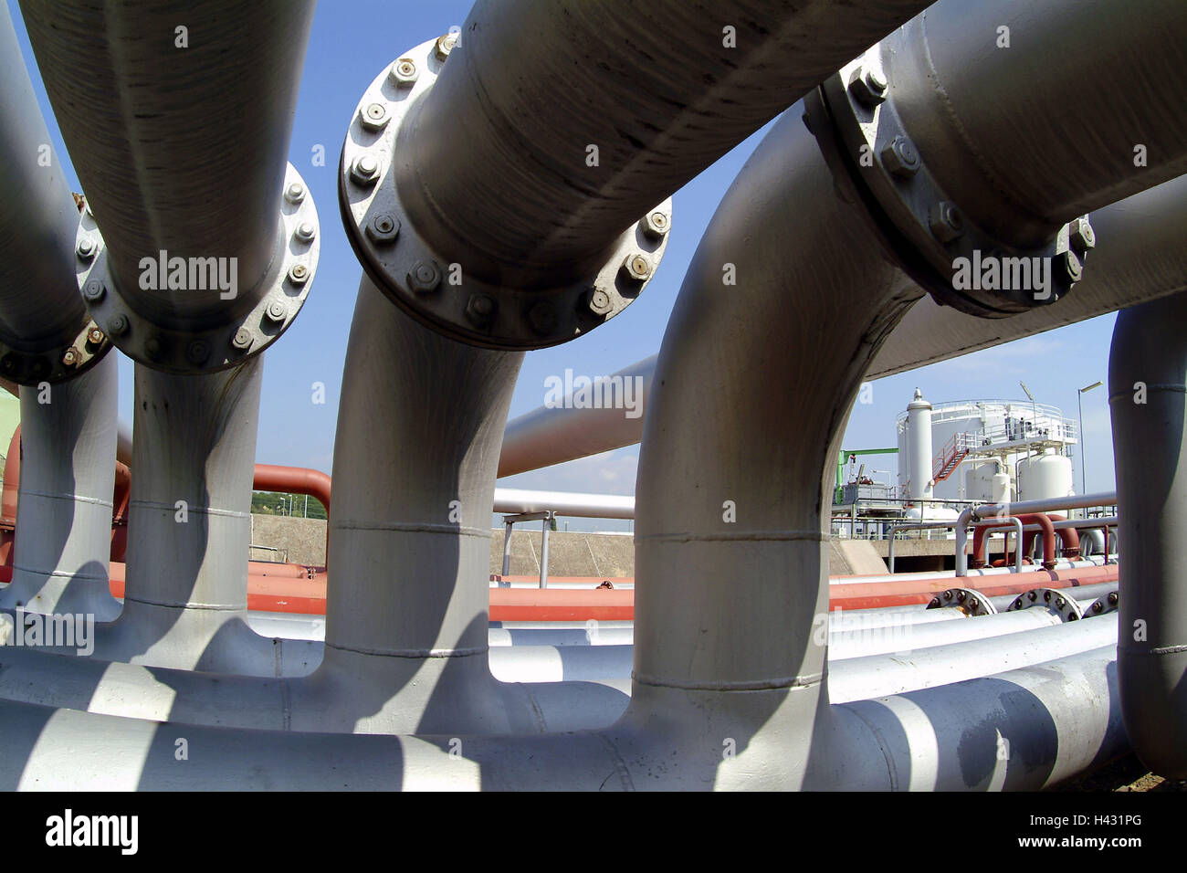 Shell great tank farm hi-res stock photography and images - Alamy