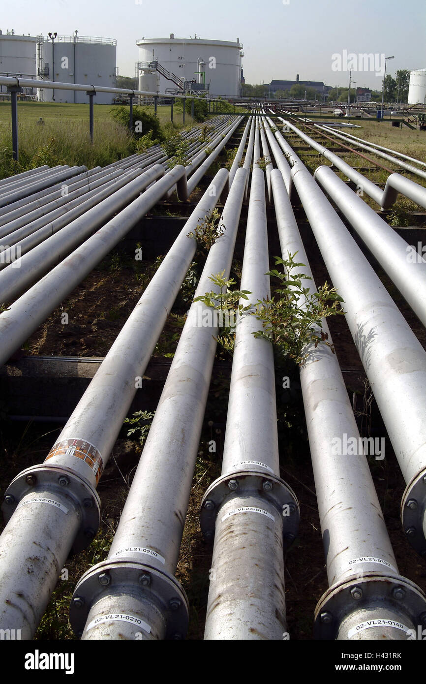 Shell great tank farm hi-res stock photography and images - Alamy