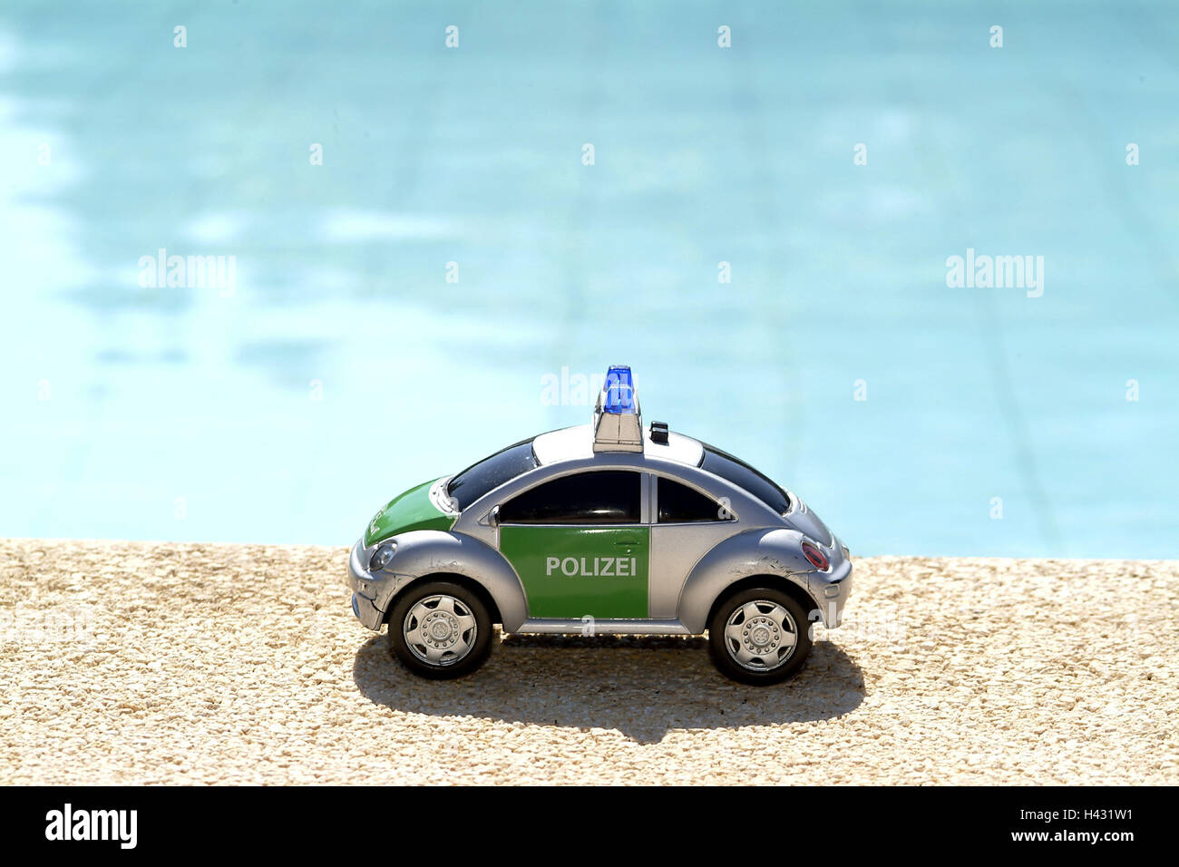 Pool margin, toys, police car, swimming pool, swimming pool, pool ...