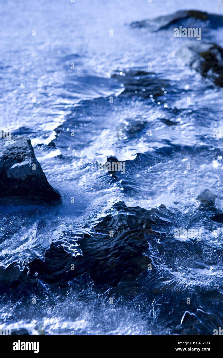 Brook, ice-crystals, close-up Stock Photo - Alamy