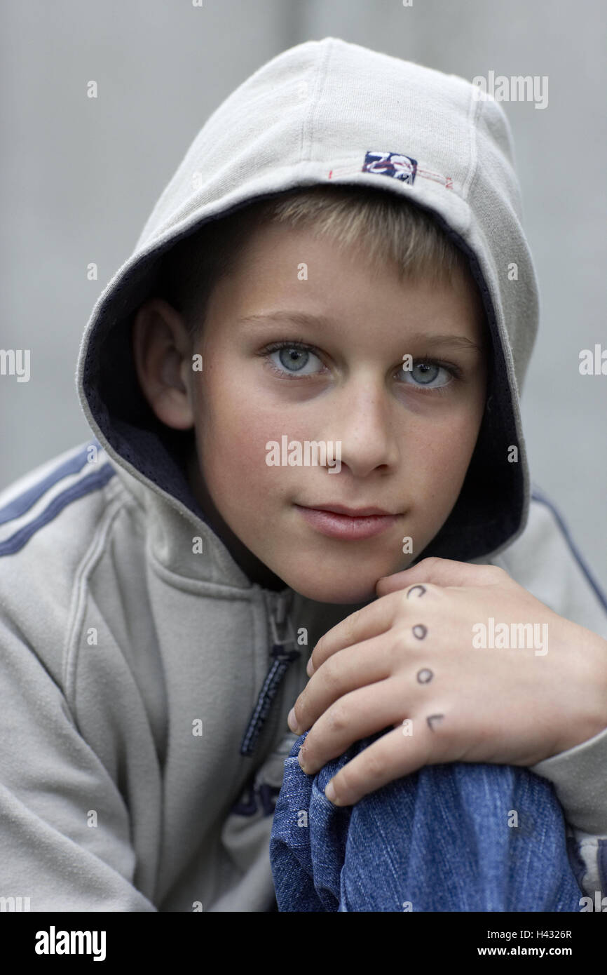 Boy, hood pullovers, hand, stroke, cool, portrait, child, sit, only ...