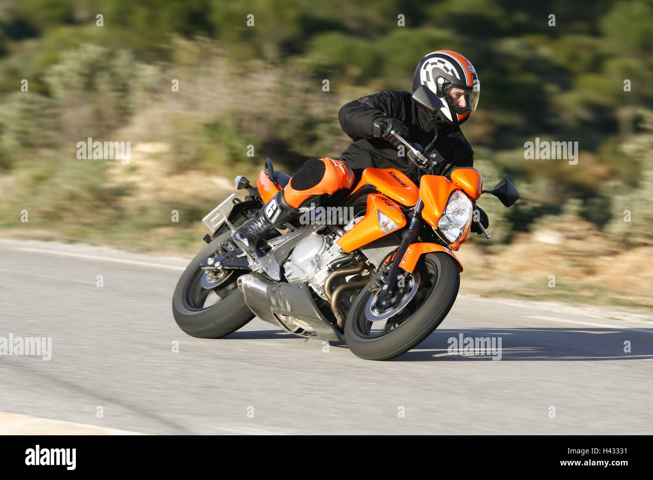 Middle class motorcycle hi-res stock photography and images - Alamy