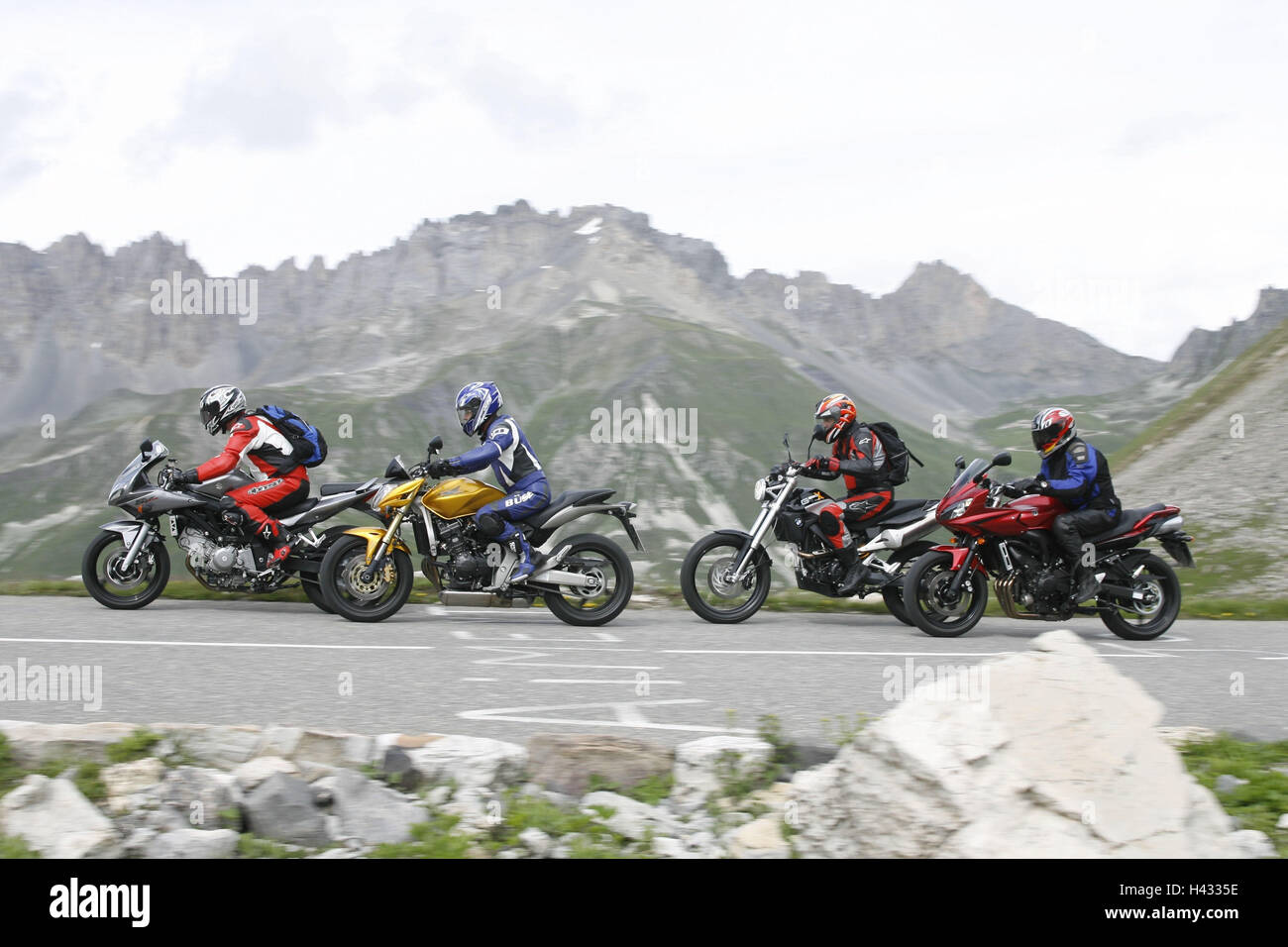 Formation driving hi-res stock photography and images - Alamy