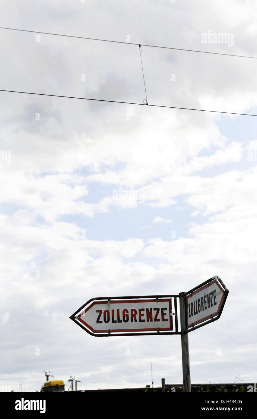 Indicative signs hi-res stock photography and images - Alamy