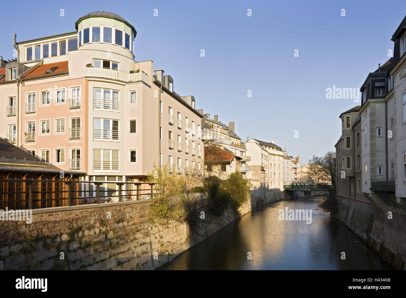 Thermenregion hi-res stock photography and images - Alamy