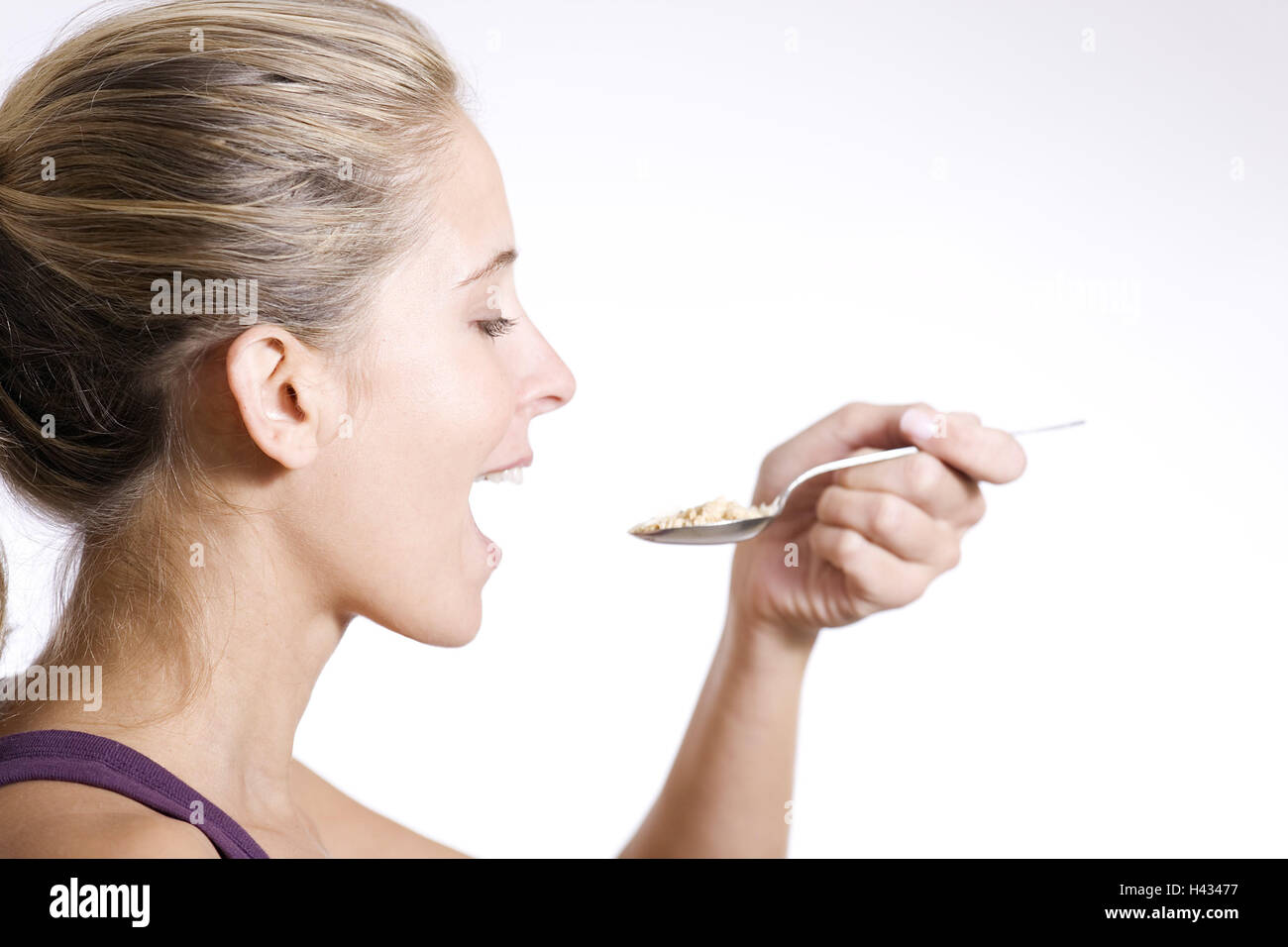 Woman profile cut hi-res stock photography and images - Alamy