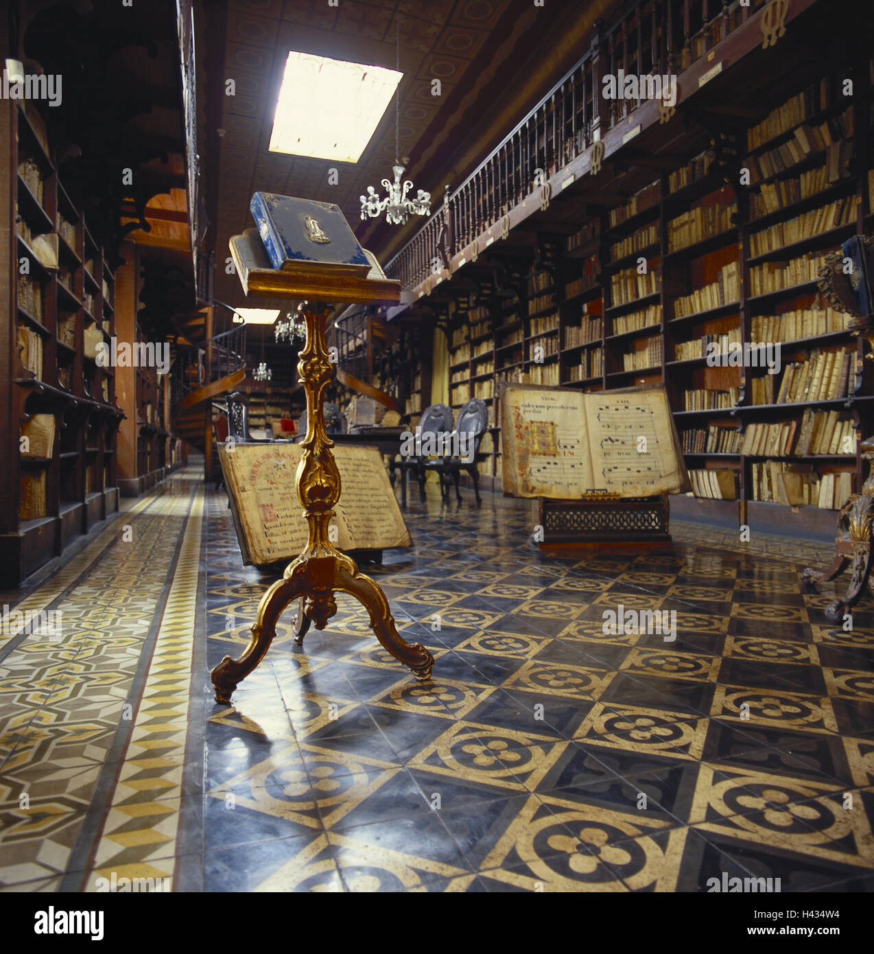 Peru, Lima, Iglesia Y Convento San Francisco, cloister, library, South ...