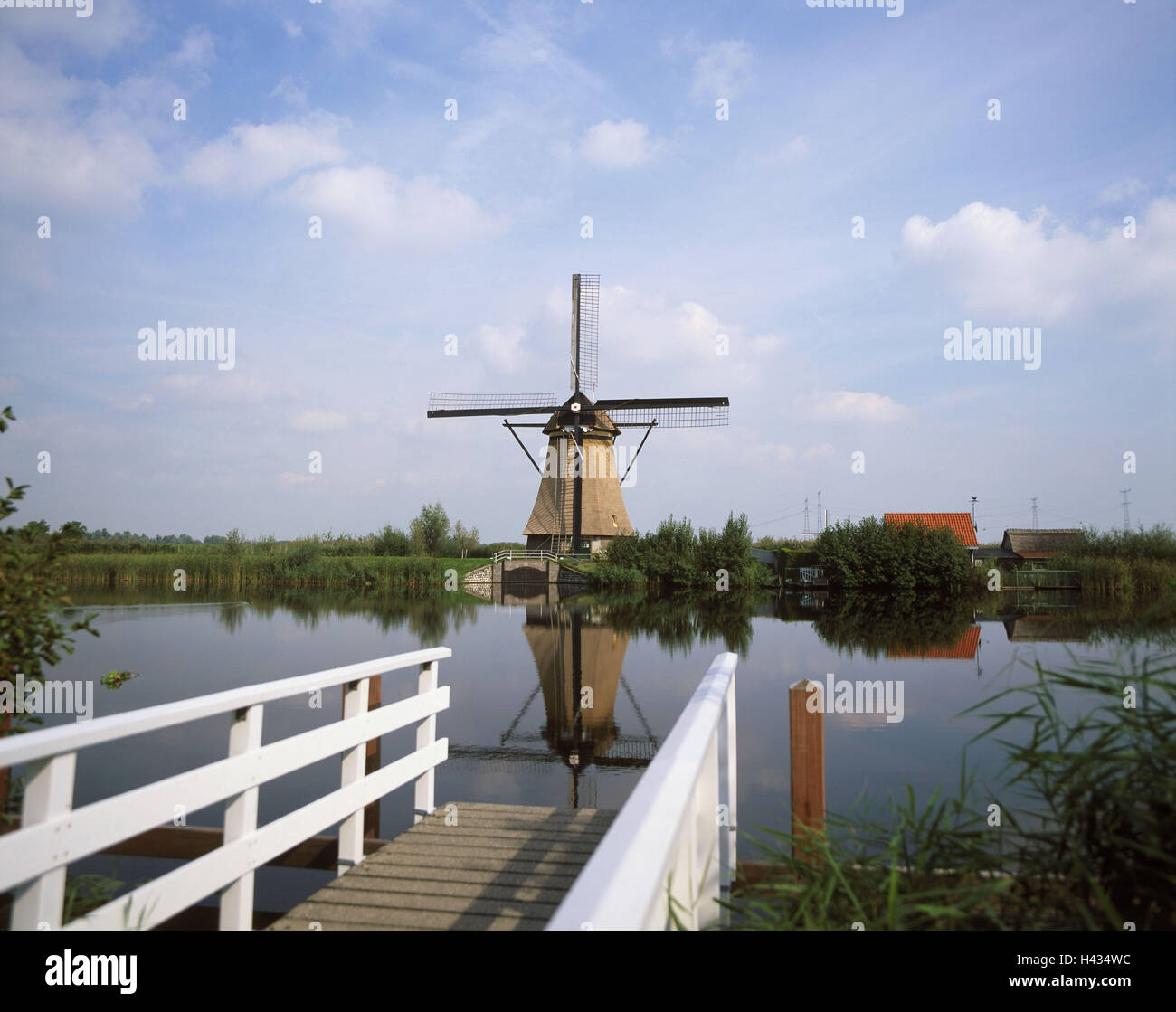 The Netherlands, Südholland, Kinderdijk, windmill, channel, bridge ...