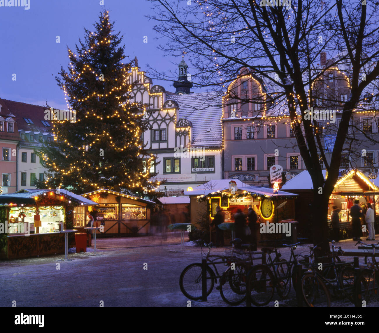 Germany, Thuringia, Weimar, Christmas-market, mood-fully, evening ...
