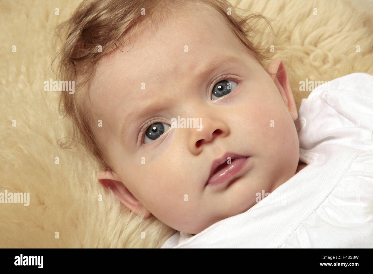 Baby, back position, portrait Stock Photo - Alamy