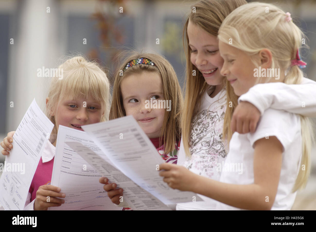 Girls, elementary school, reports, look, schoolgirls, 6-10 years ...