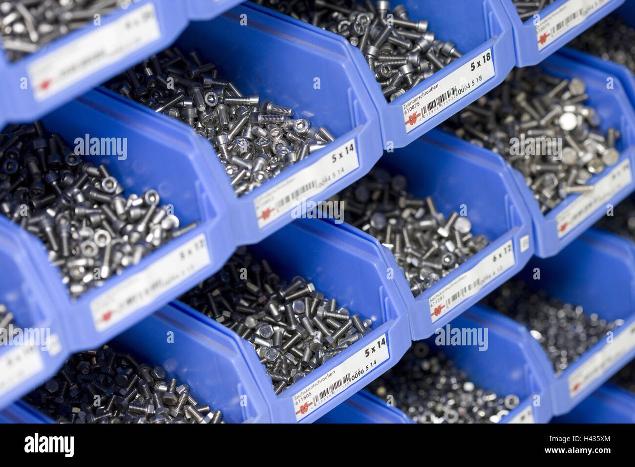 Warehouse boxes hi-res stock photography and images - Alamy