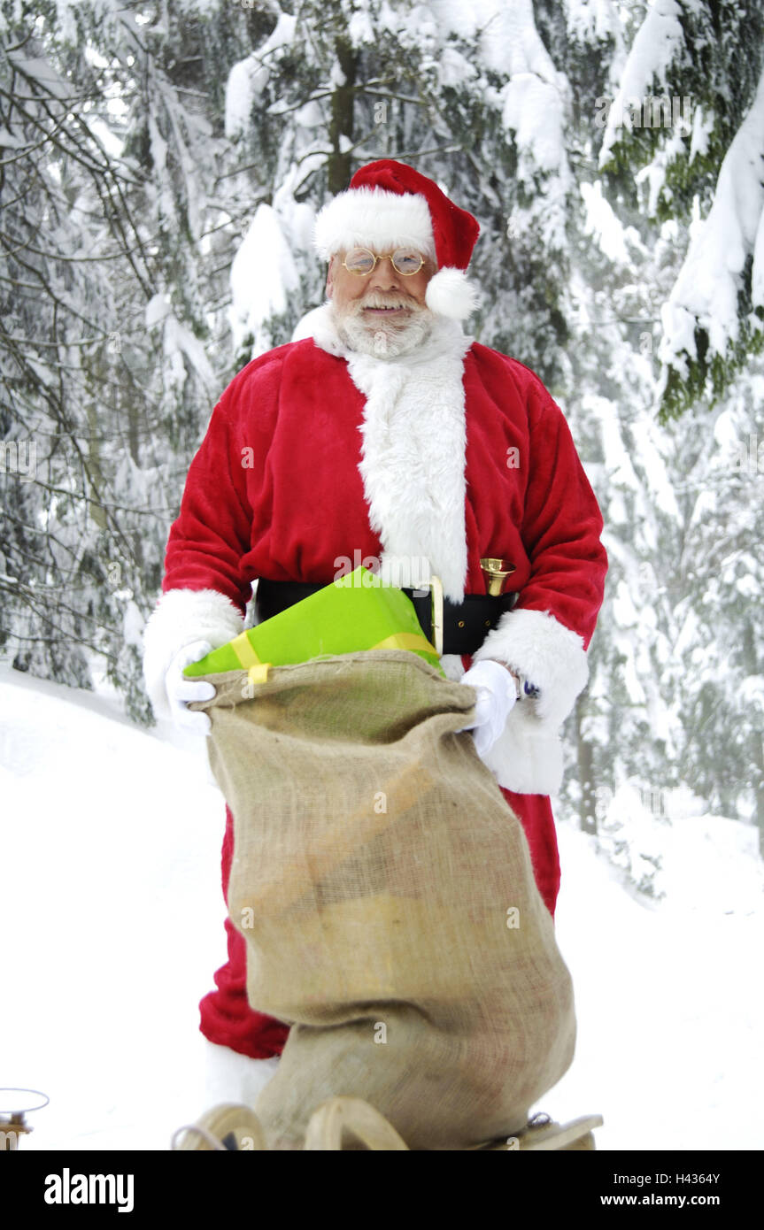 Santa slide hi-res stock photography and images - Alamy