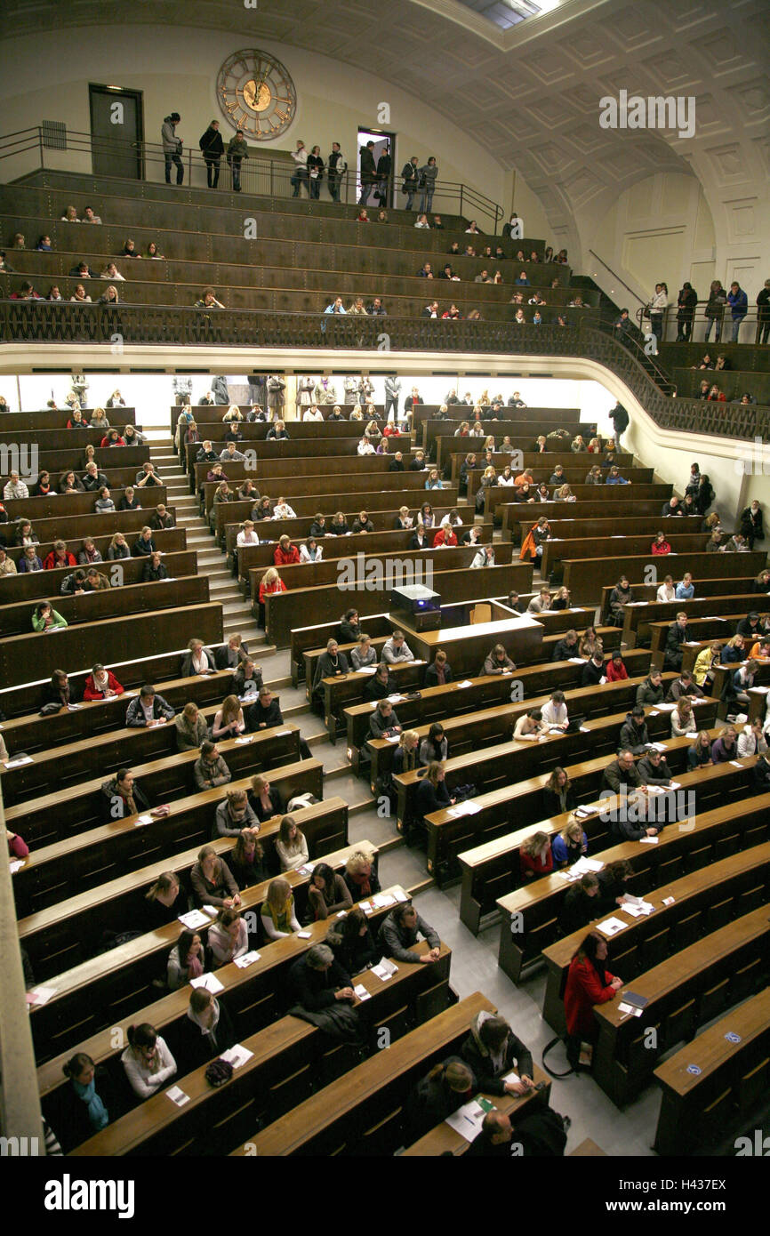 Lmu Munich Science High Resolution Stock Photography and Images - Alamy