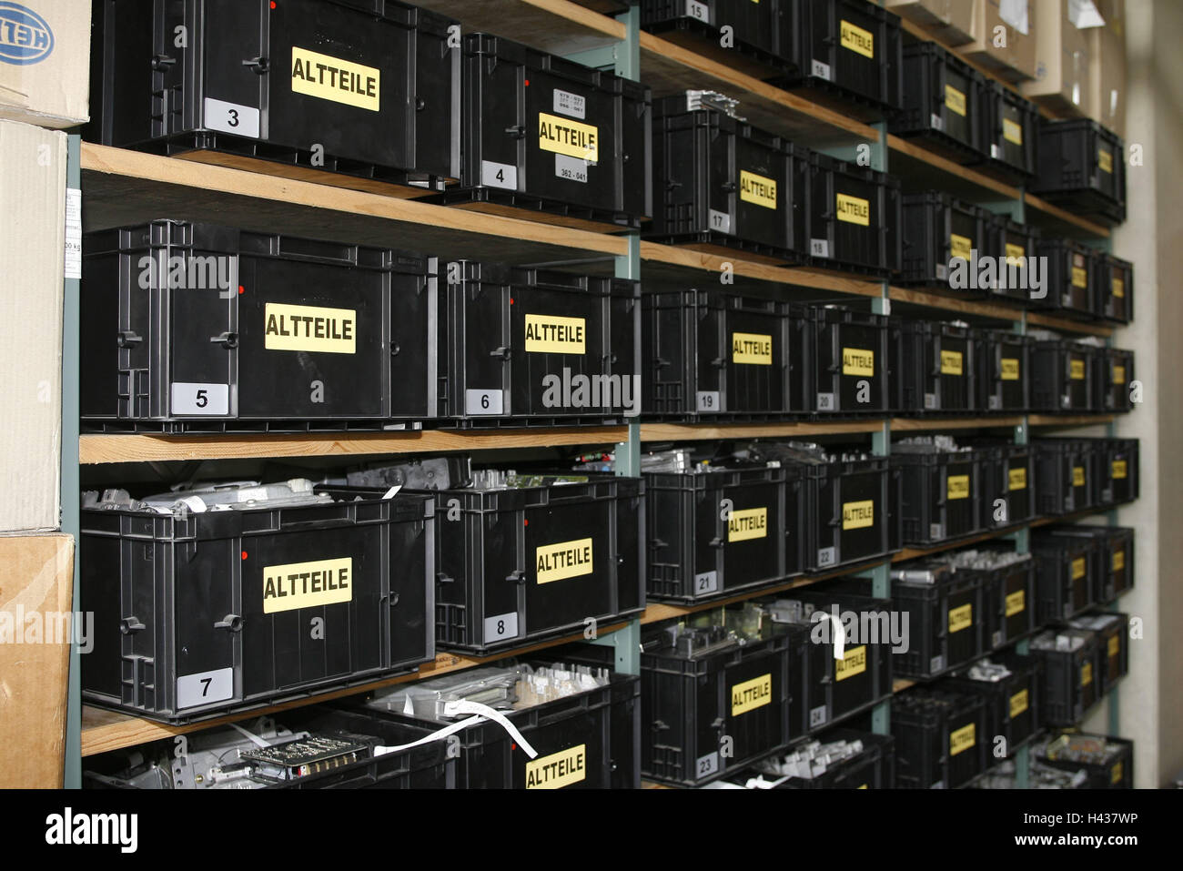 Shelf, pouring, Old cuts, storage, support, plastic boxes, collective ...