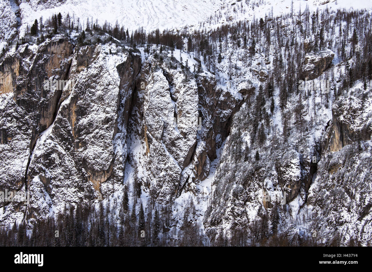 Snowy Mountain Snowboarding Cliffs