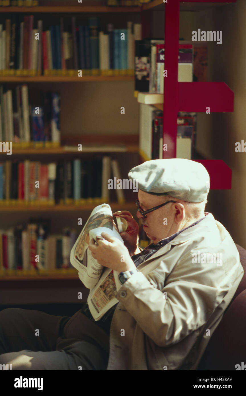 People loupe hi-res stock photography and images - Alamy