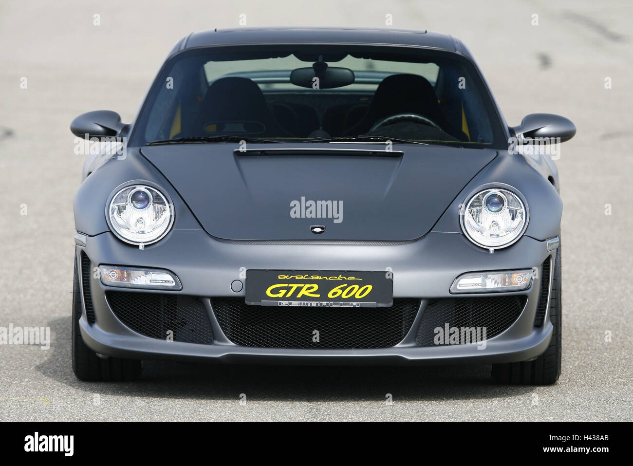 Gemballa Porsche GTR 600 Avalanche, matt black, front view Stock Photo ...