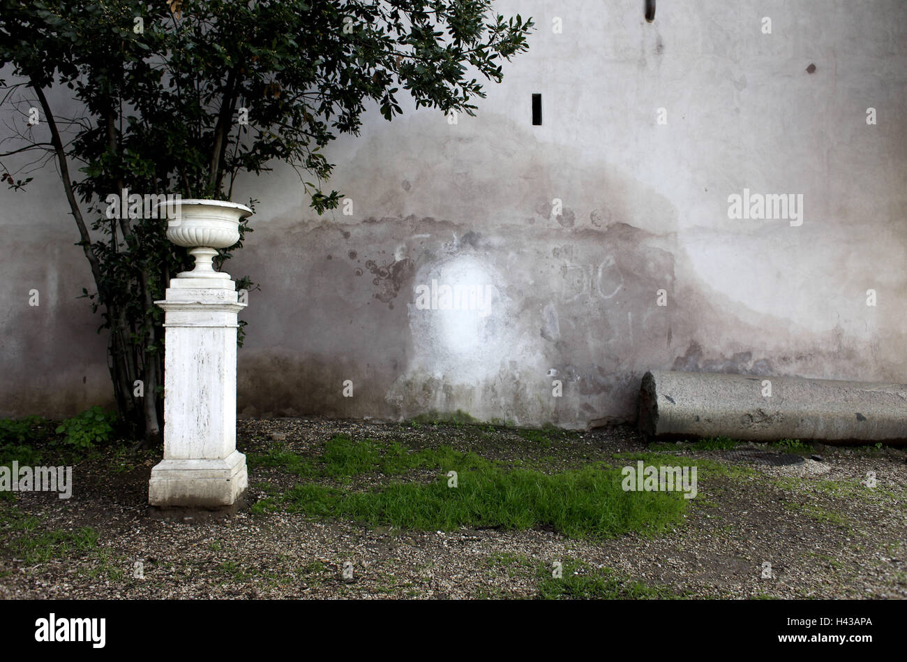 Italy, Rome, villa Borghese, park, socket, planter, defensive wall ...