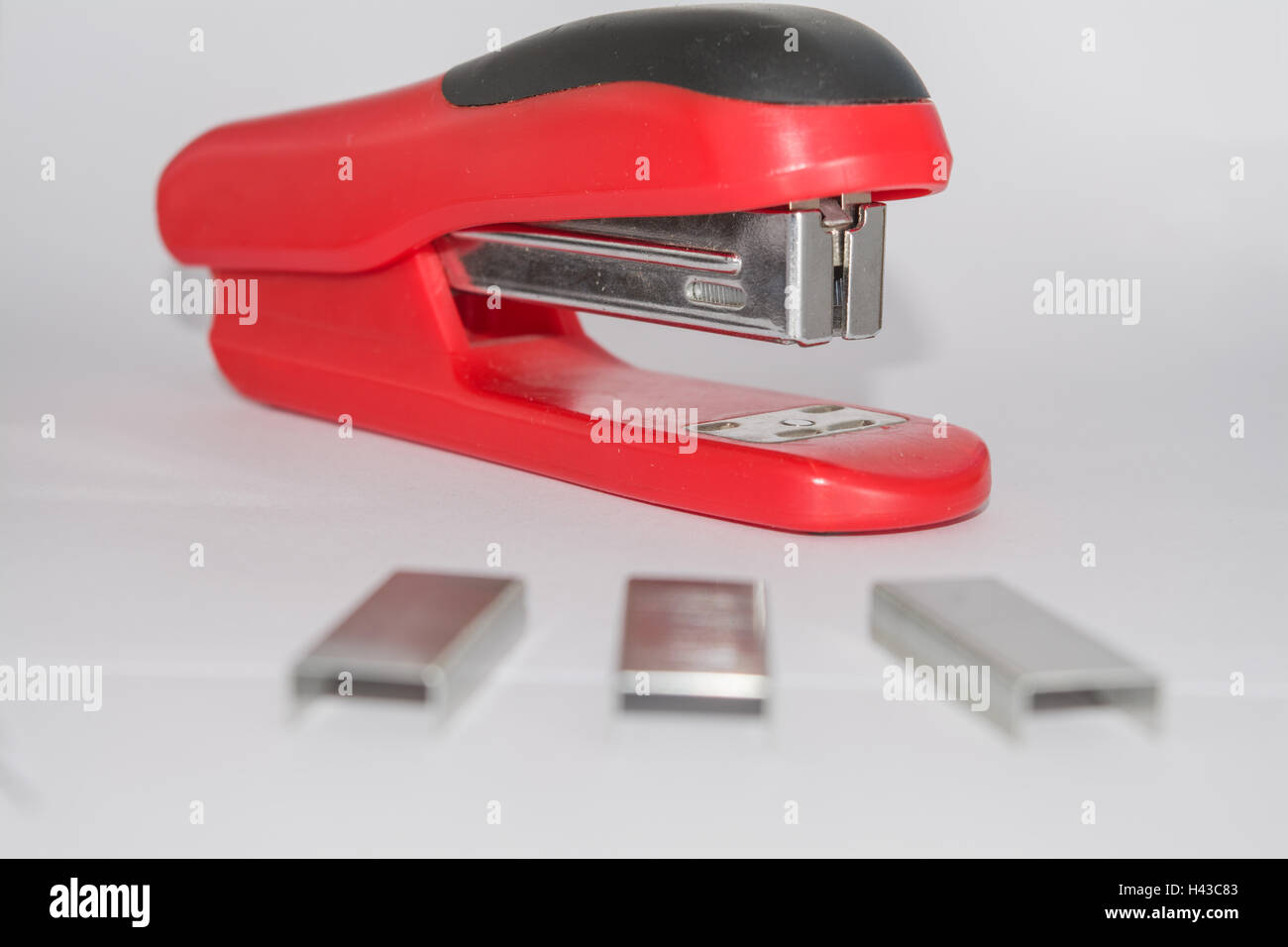 Stapler icon hi-res stock photography and images - Alamy