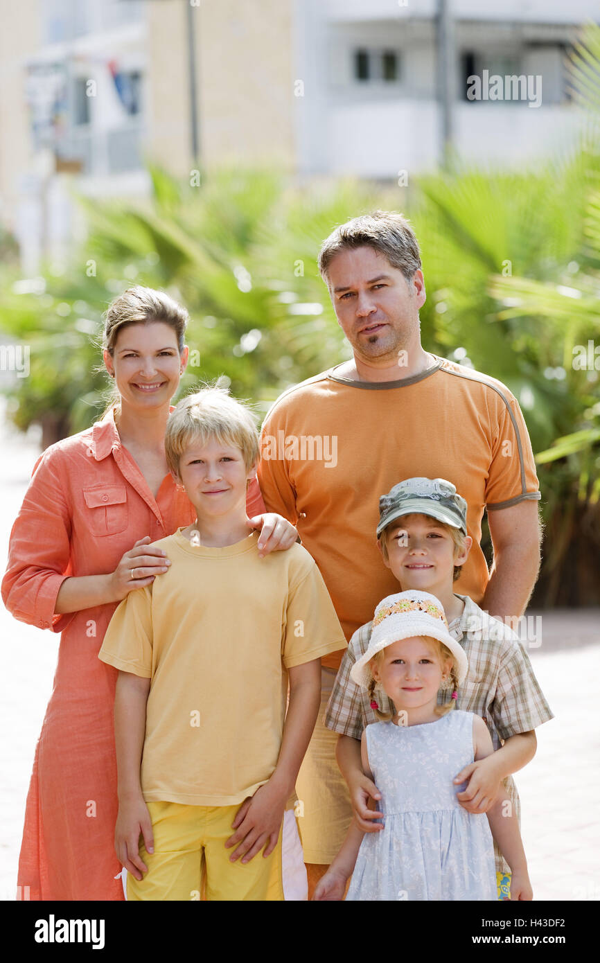 Family, parents, children, group picture, model released Stock Photo ...