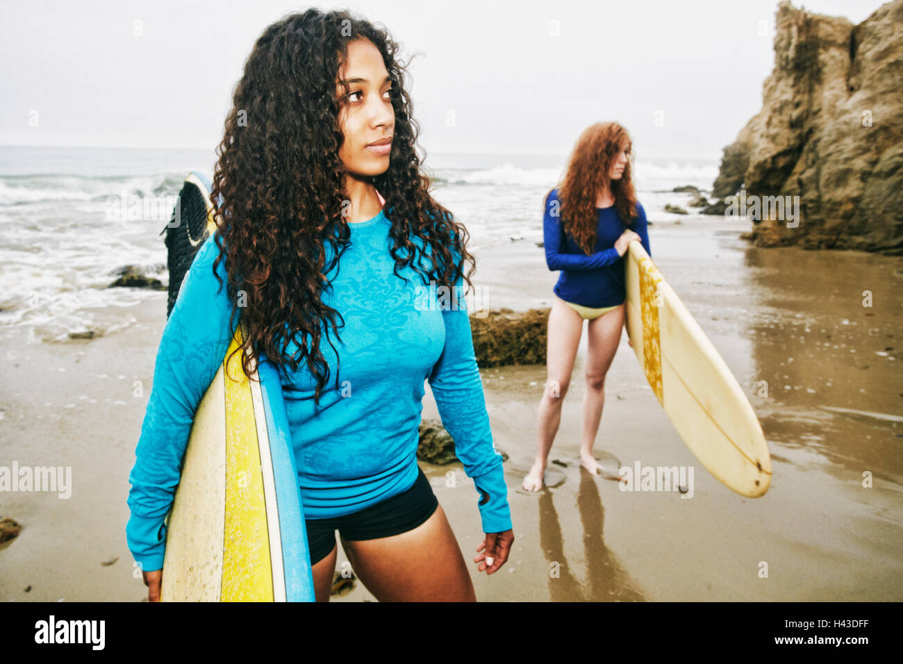 Native american woman long black hair hi-res stock photography and ...