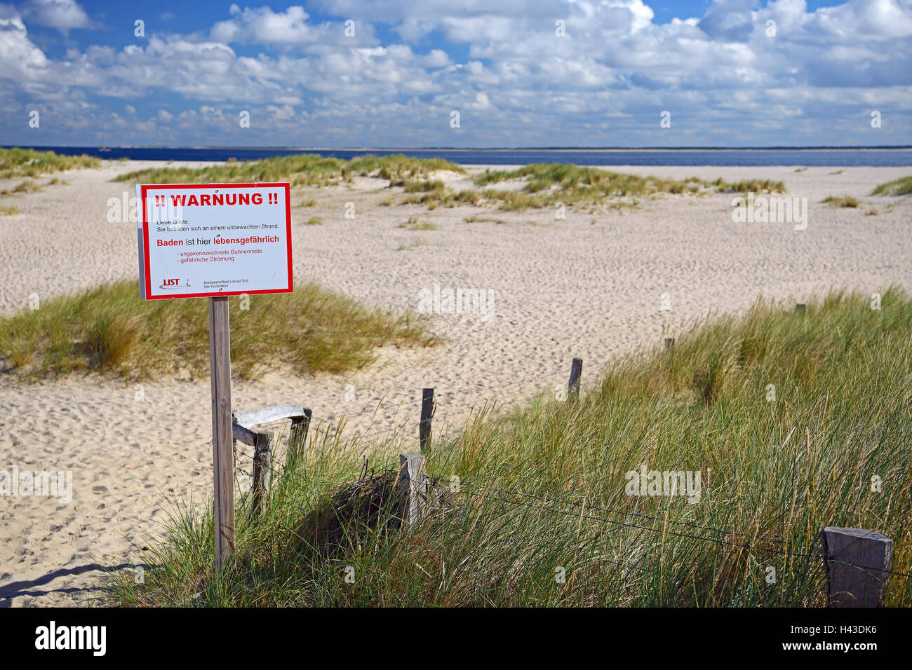Dangerous beach warning sign hi-res stock photography and images - Alamy