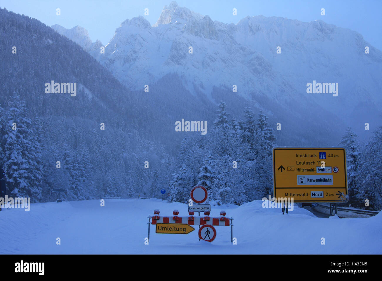 Road Signs Signs Germany Bavaria High Resolution Stock Photography and ...
