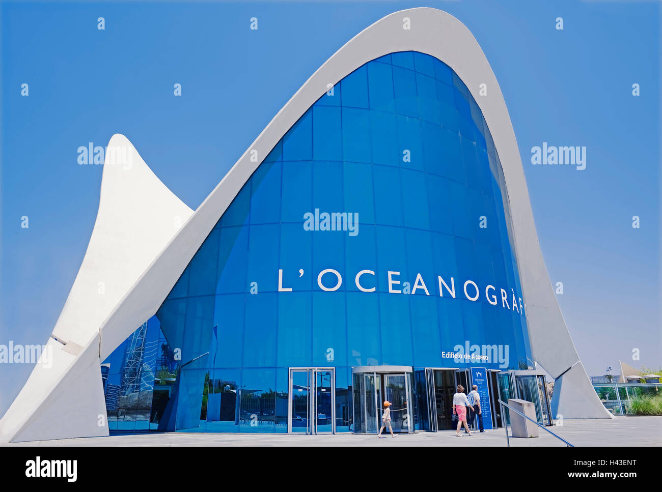 Oceanographic aquarium city arts hi-res stock photography and images ...