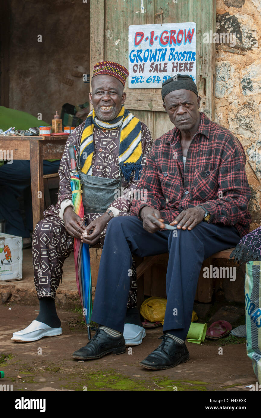 Local men sitting on bench hi-res stock photography and images - Alamy
