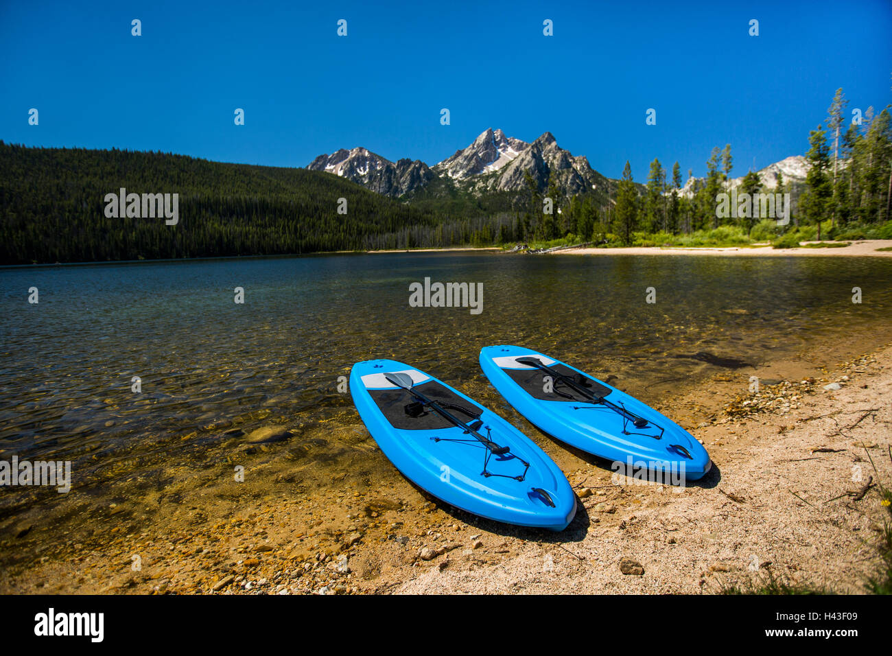 Blue paddleboard hi-res stock photography and images - Alamy