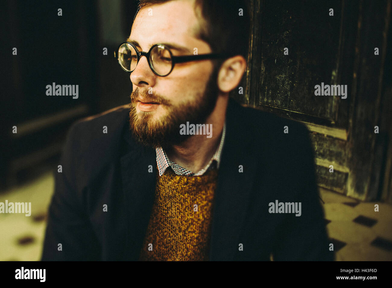 Front and back view head man hi-res stock photography and images - Alamy