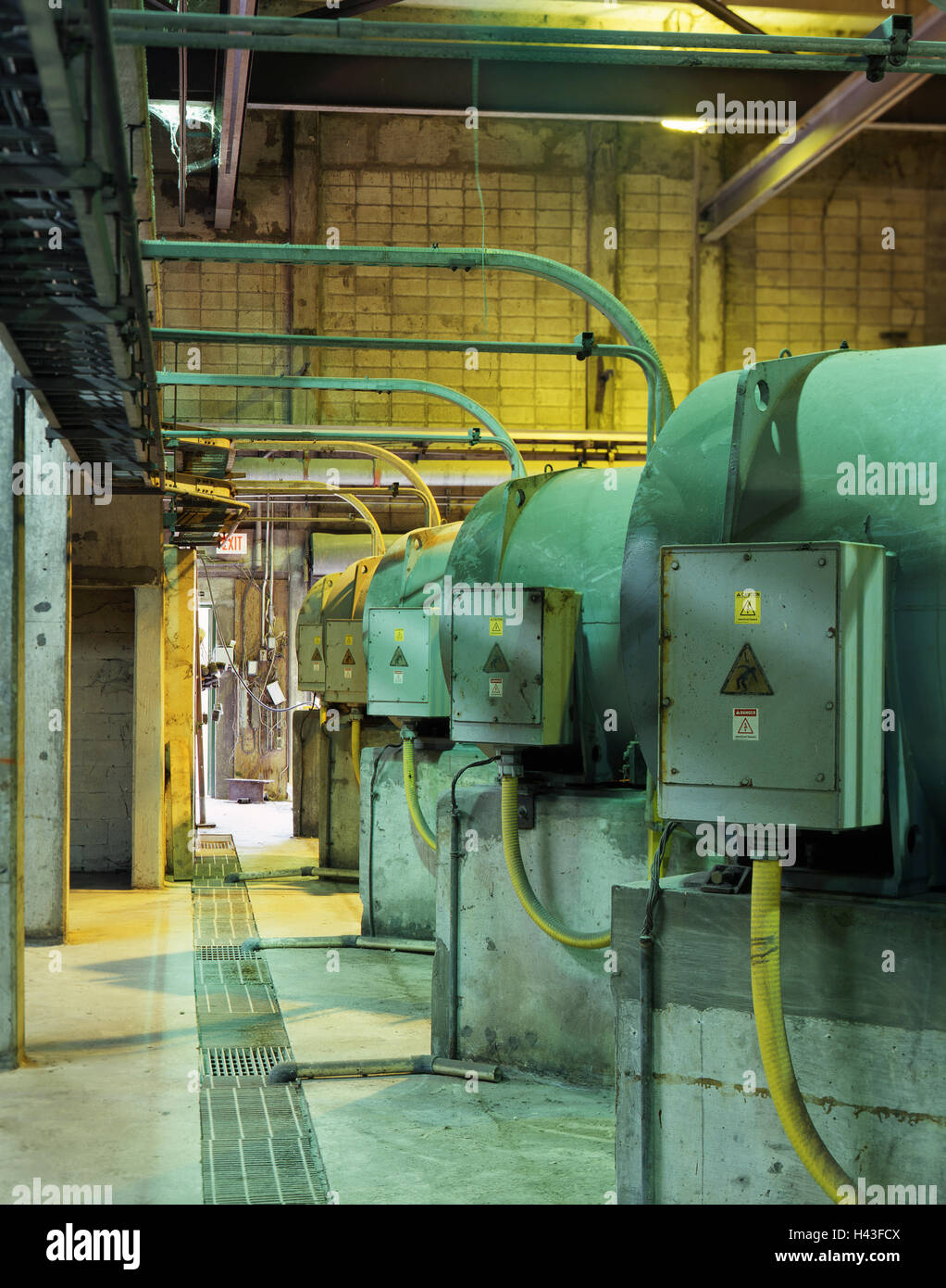 L in a row hi-res stock photography and images - Alamy