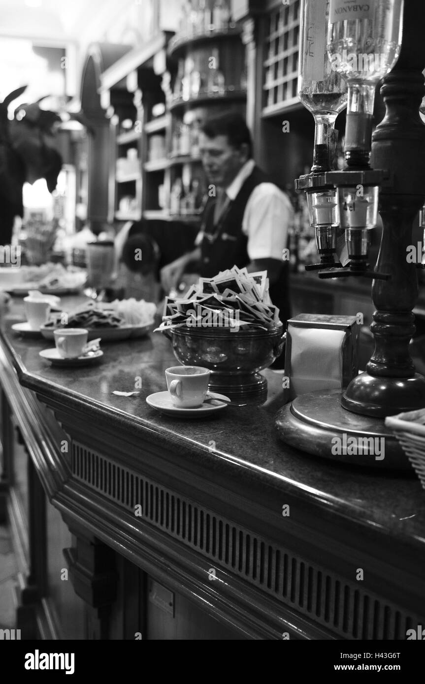 Italy, Milan, bar magenta, detail, counter, barkeepers, s/w Stock Photo ...