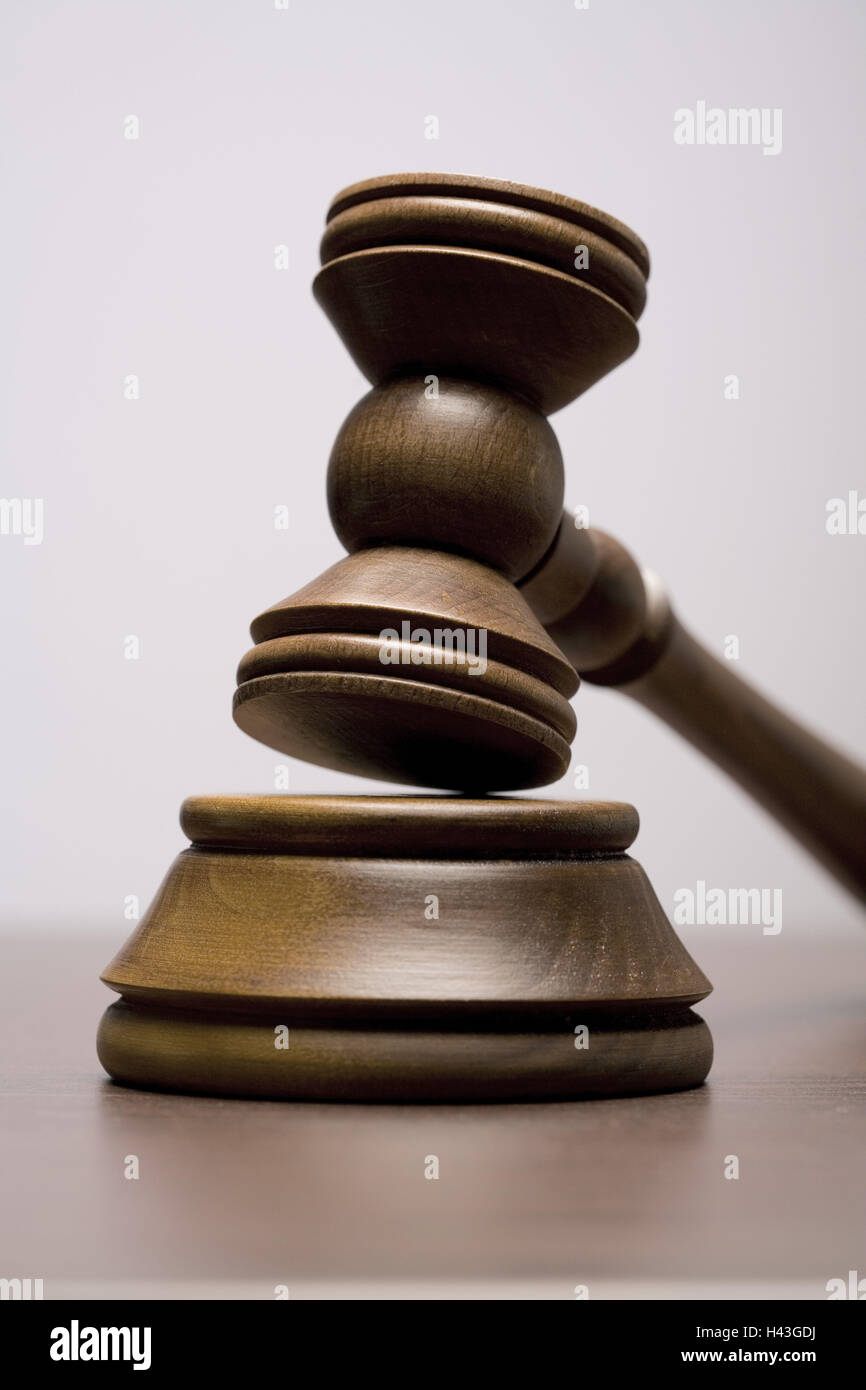 Judges table hi-res stock photography and images - Alamy