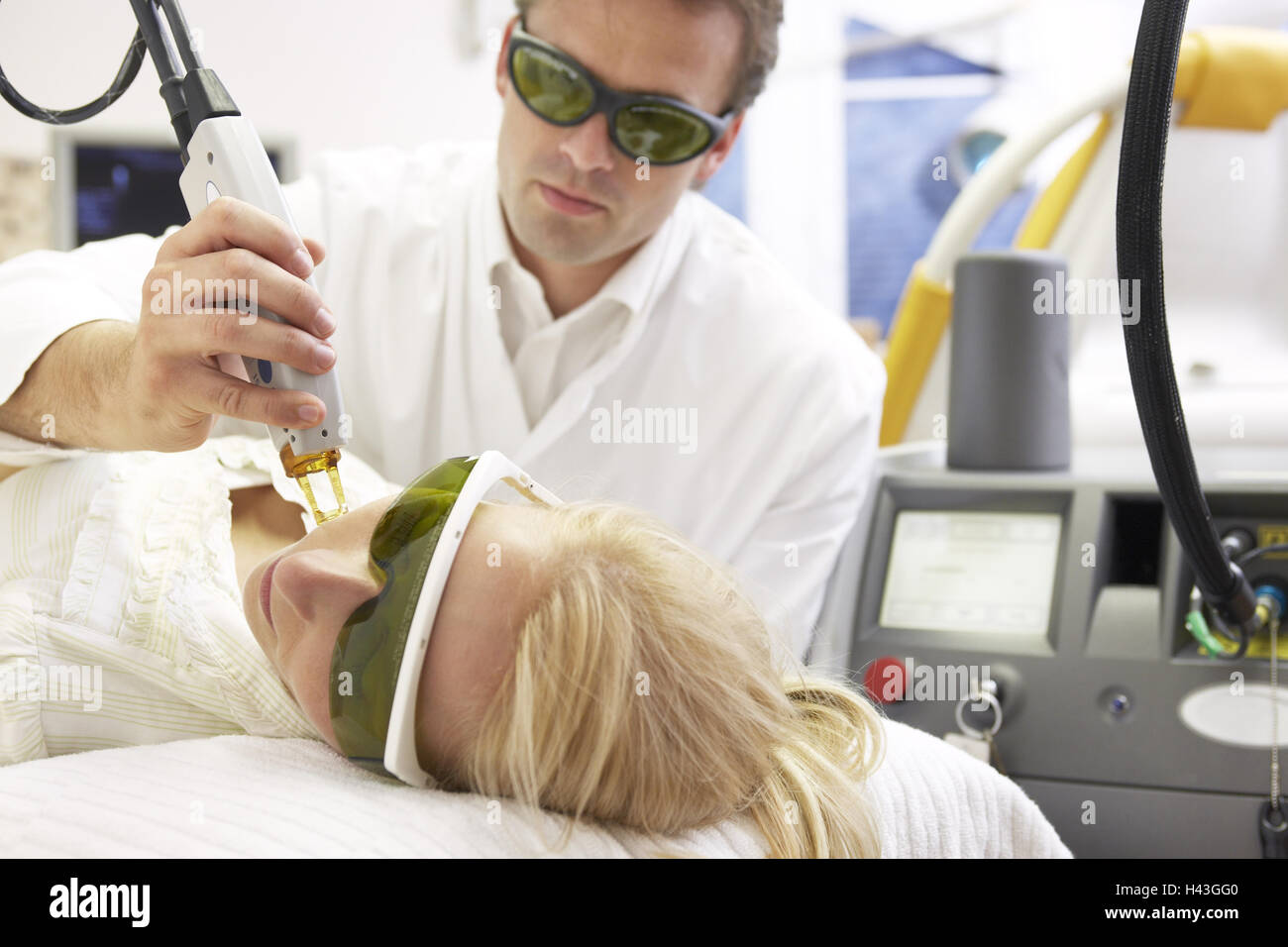Doctor, practise, laser therapy, Anti-Aging, woman, young, facial ...