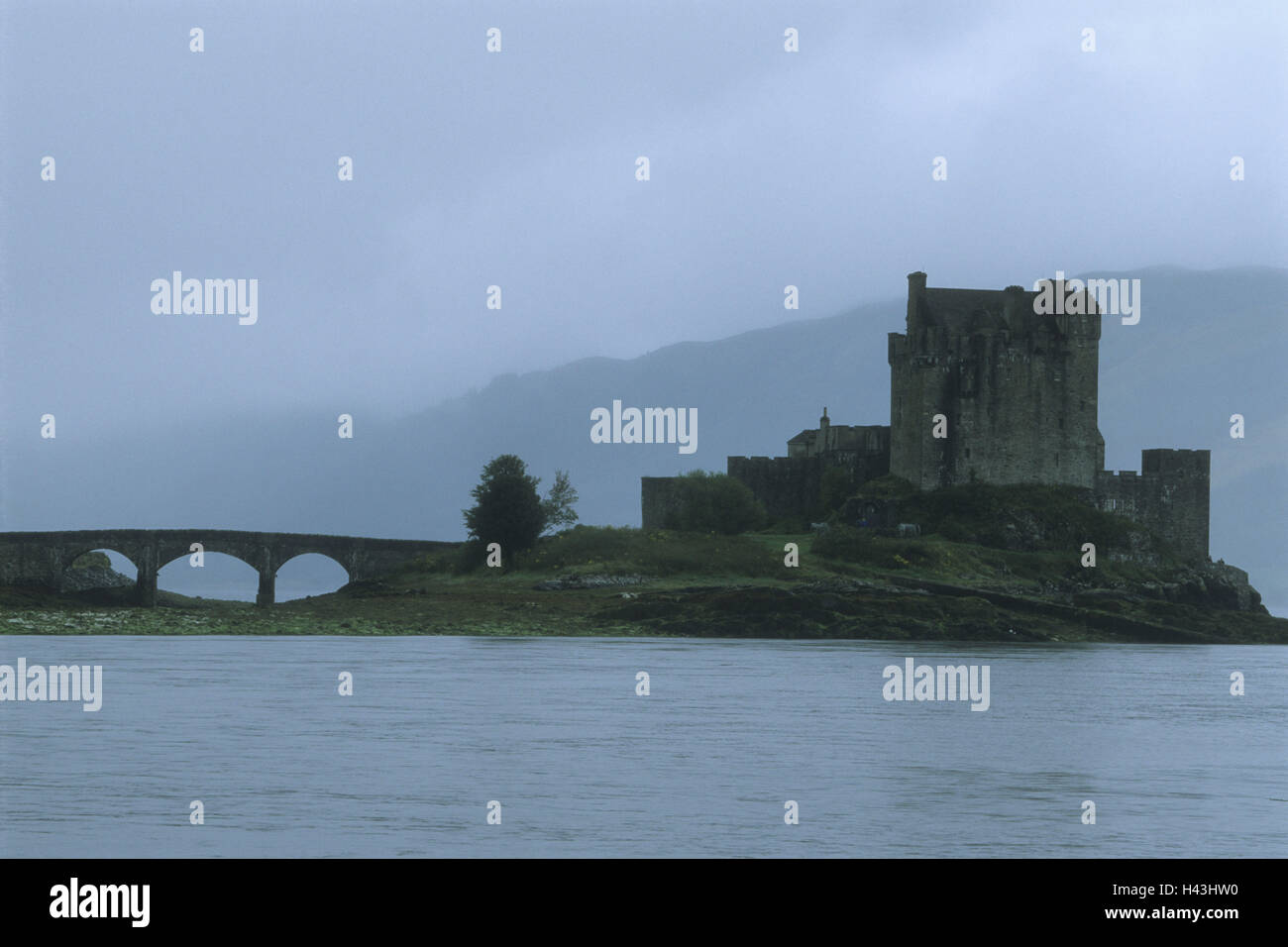 Great Britain, Scotland, hole Duich, Eliean Donan Castle, highlands ...