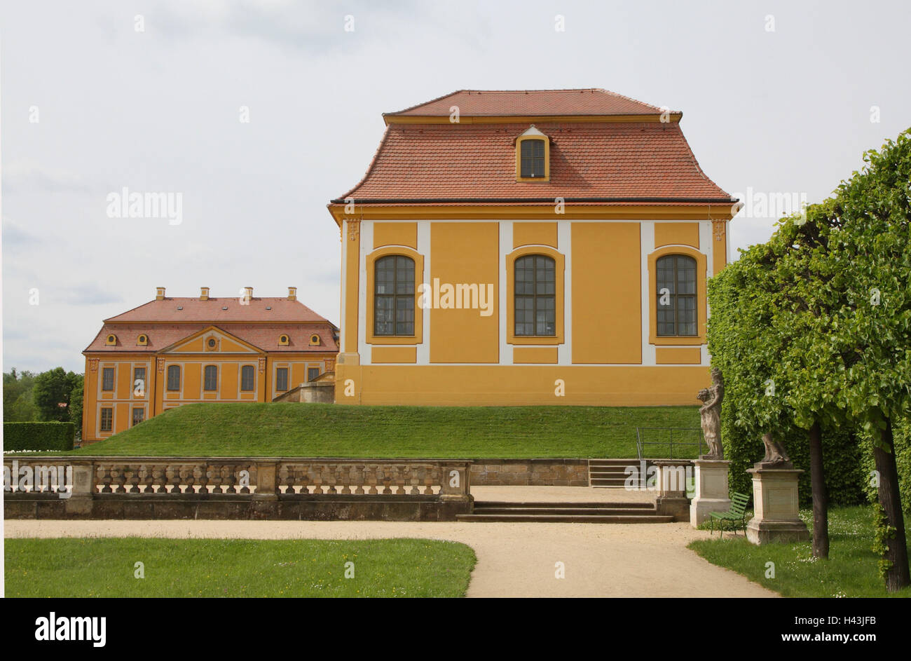 Baroque castles hi-res stock photography and images - Alamy