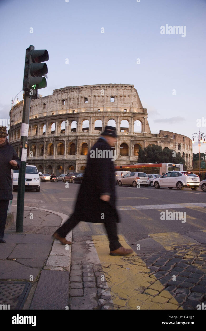 Pedestrian crossing rome hi-res stock photography and images - Alamy