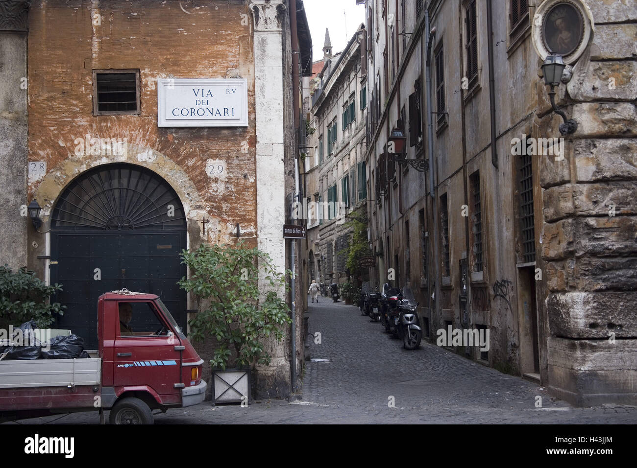 Old rome facades hi-res stock photography and images - Alamy