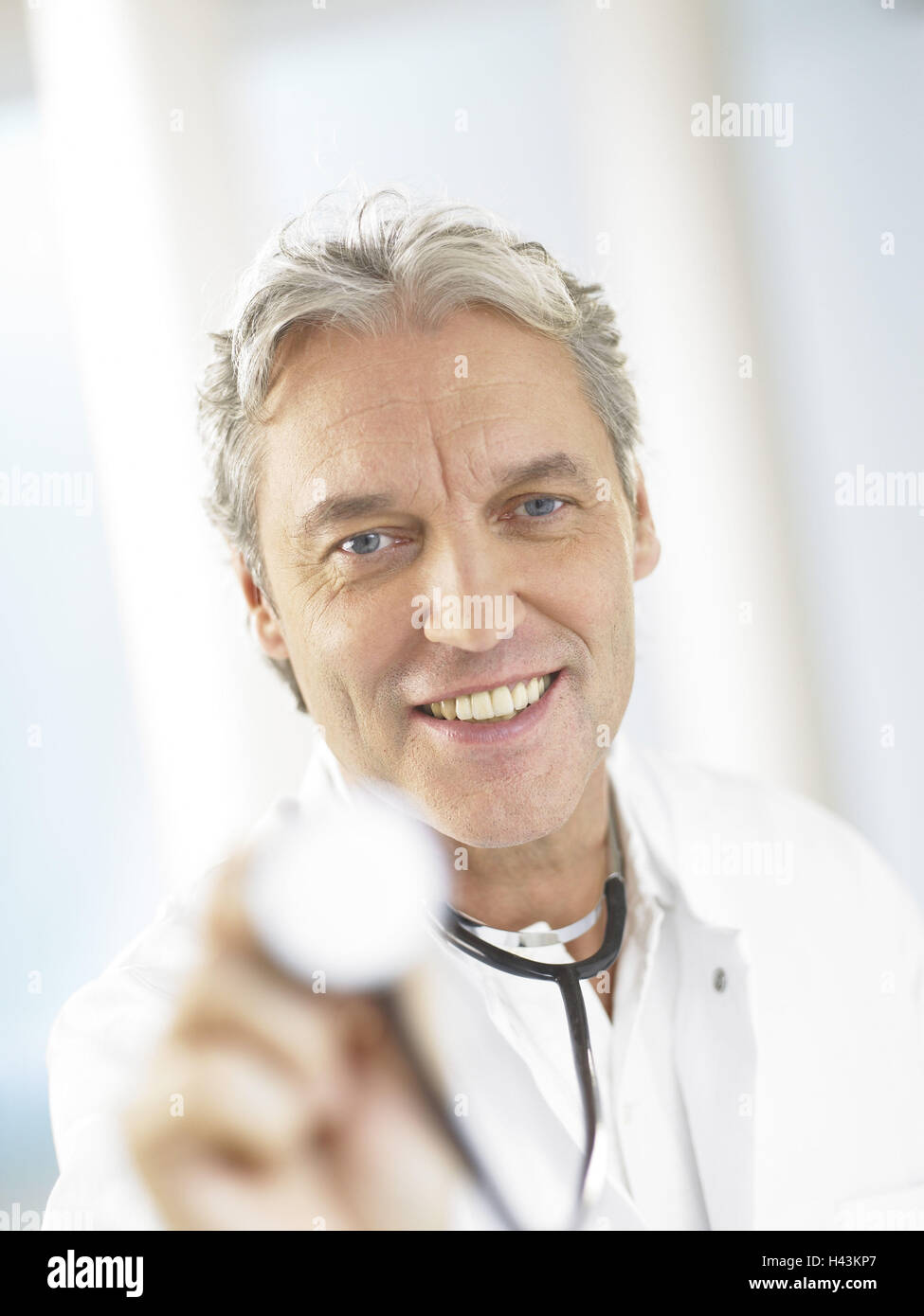 Doctor, middle old person, stethoscope, portrait Stock Photo - Alamy