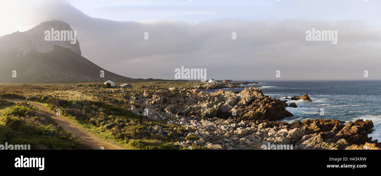 South Africa, Western Cape, Cape Peninsula, Pringle Bay, rock coast ...