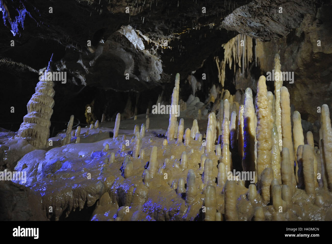 Germany, Bavaria, Frankish Switzerland, Pottenstein, devil's pit ...