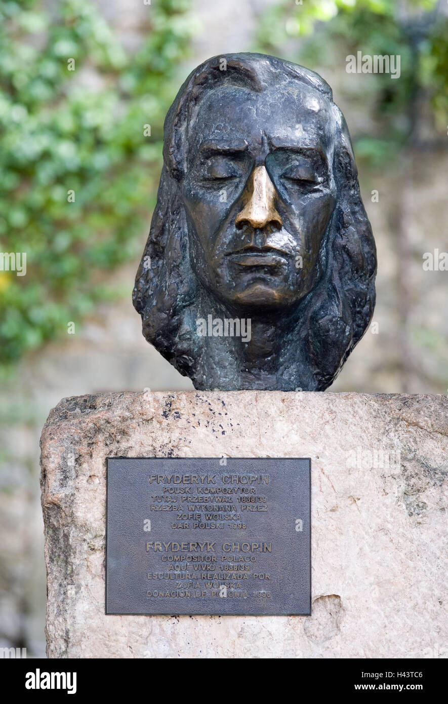 Spain, Majorca, Valldemossa, monument, bronze head, Fryderyk Chopin ...